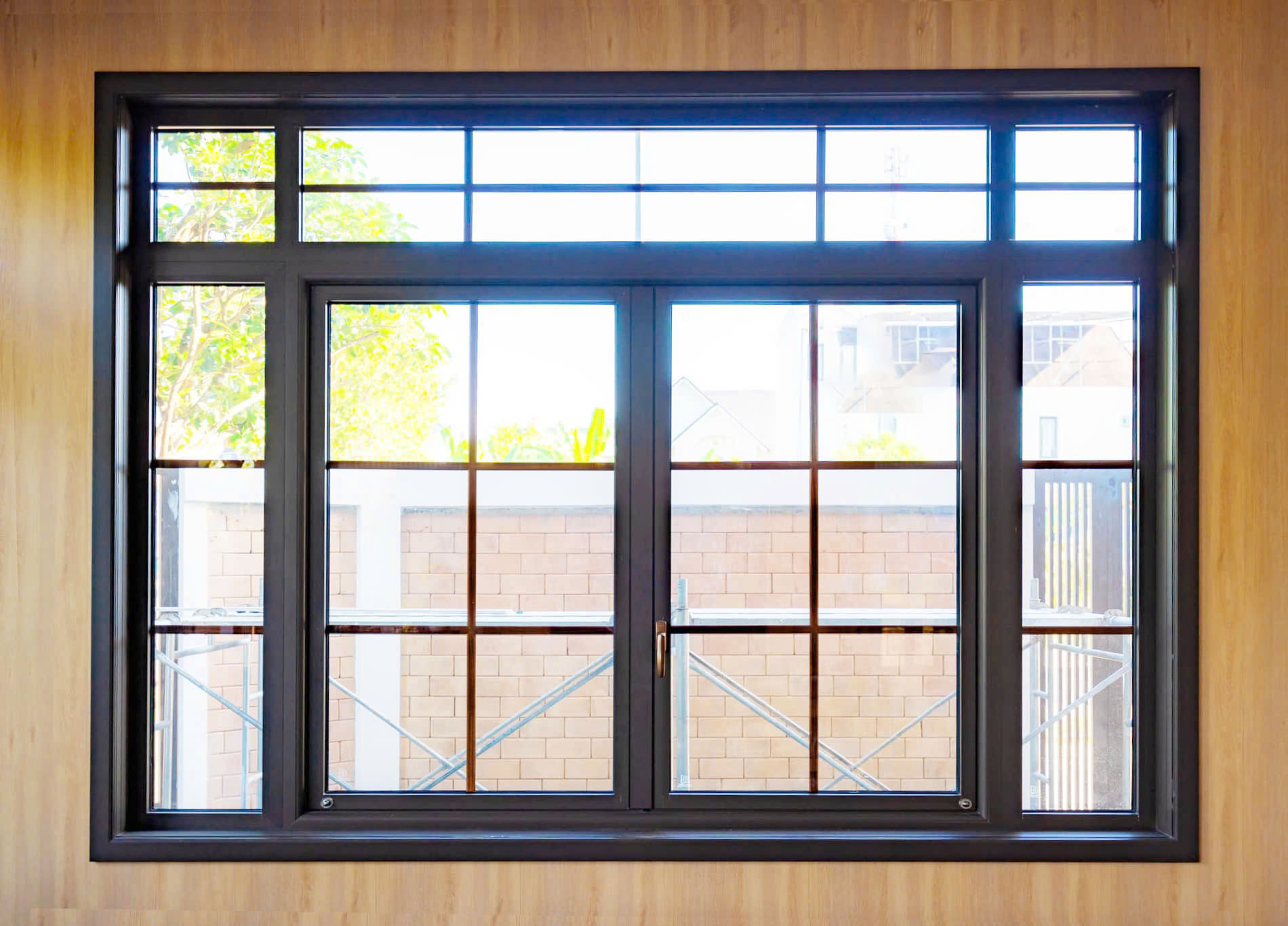 Cửa sổ mở quay, mở hất hệ R83 Maxpro - AGC Việt Nam